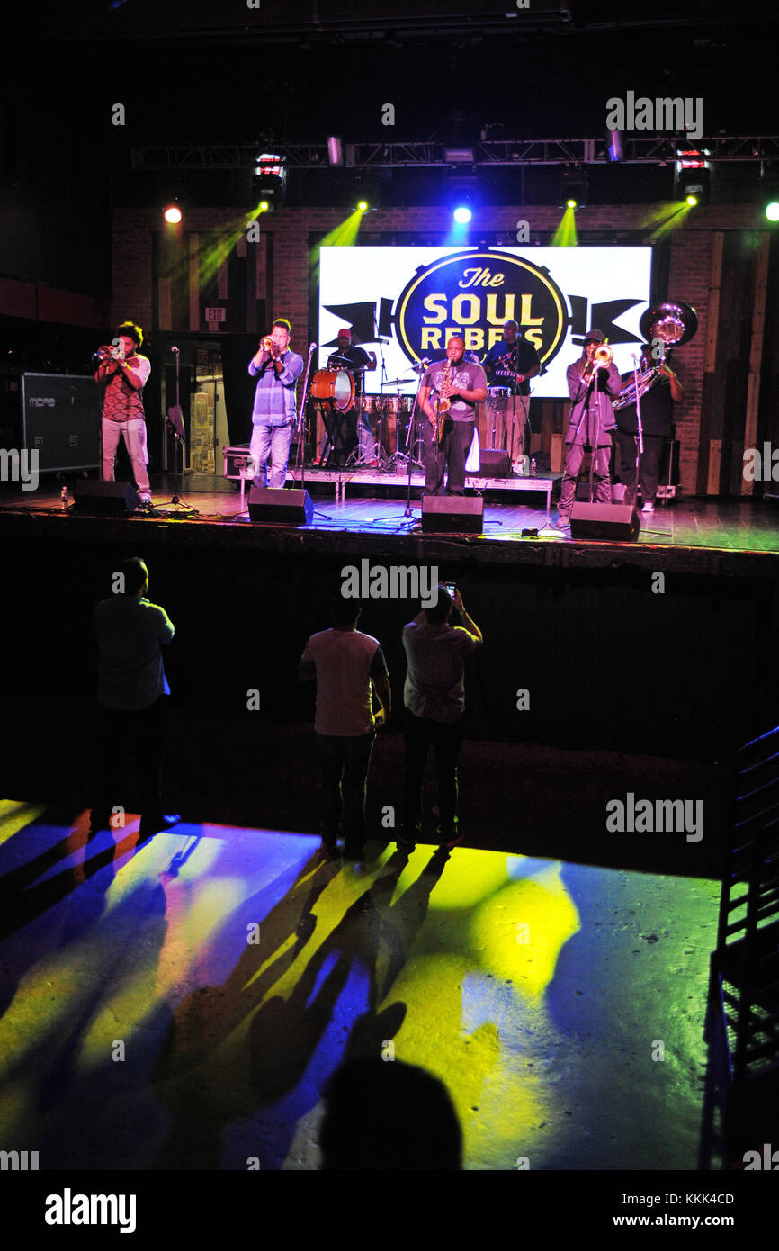 Fort edward revolution hi-res stock photography and images - Alamy