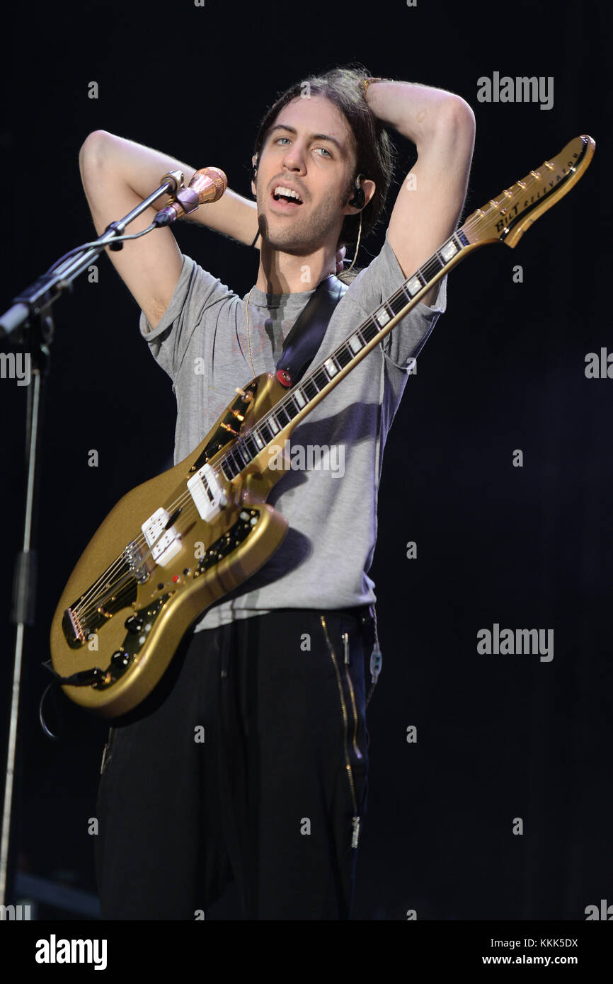 MIAMI BEACH, FL - DECEMBER 30: Daniel Wayne Sermon of Imagine Dragons ...