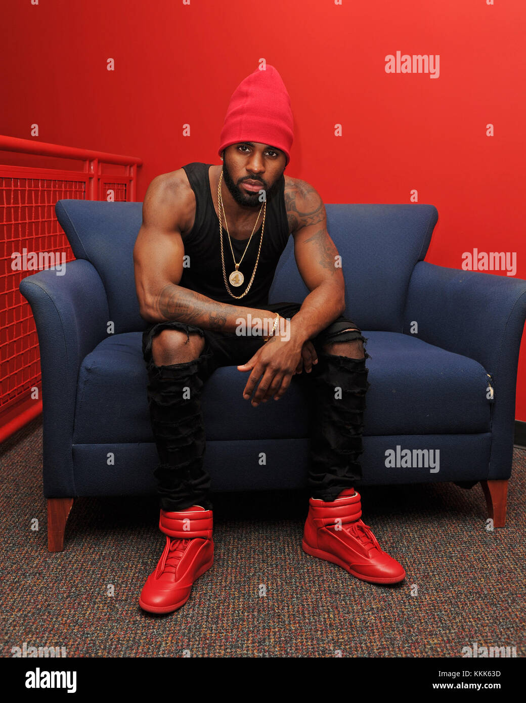 Jason derulo poses for a portrait at radio station y 100 hi-res stock ...