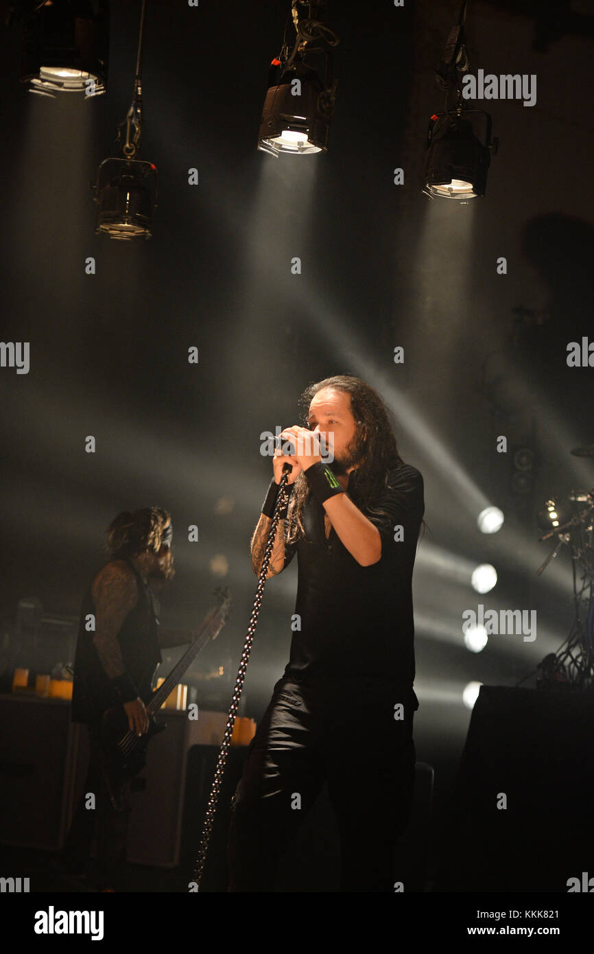 MIAMI BEACH, FL - OCTOBER 16: Jonathan Davis of Korn performs at The ...