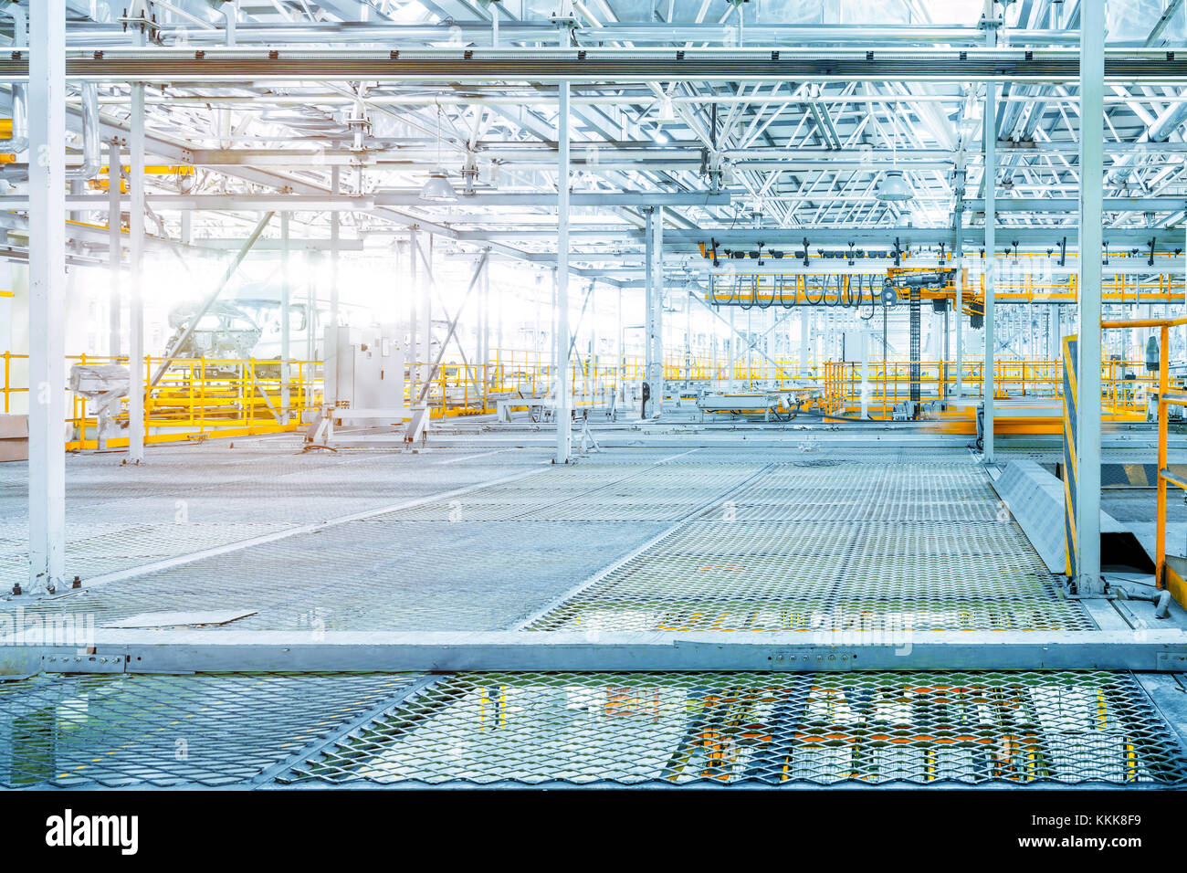 Car production line hi-res stock photography and images - Alamy