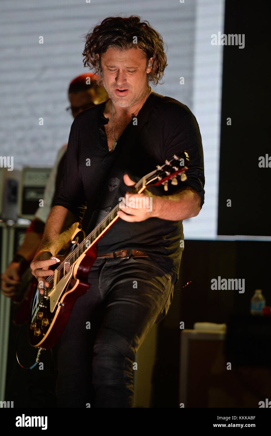 FORT LAUDERDALE FL - OCTOBER 01: Dean Roland of Collective Soul ...