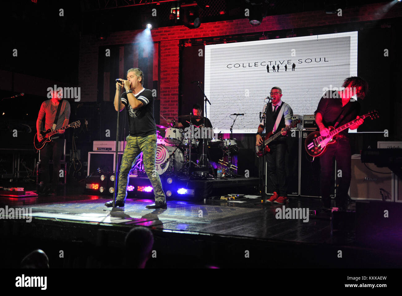 FORT LAUDERDALE FL - OCTOBER 01: Jesse Triplett, Ed Roland, Johnny Rabb ...