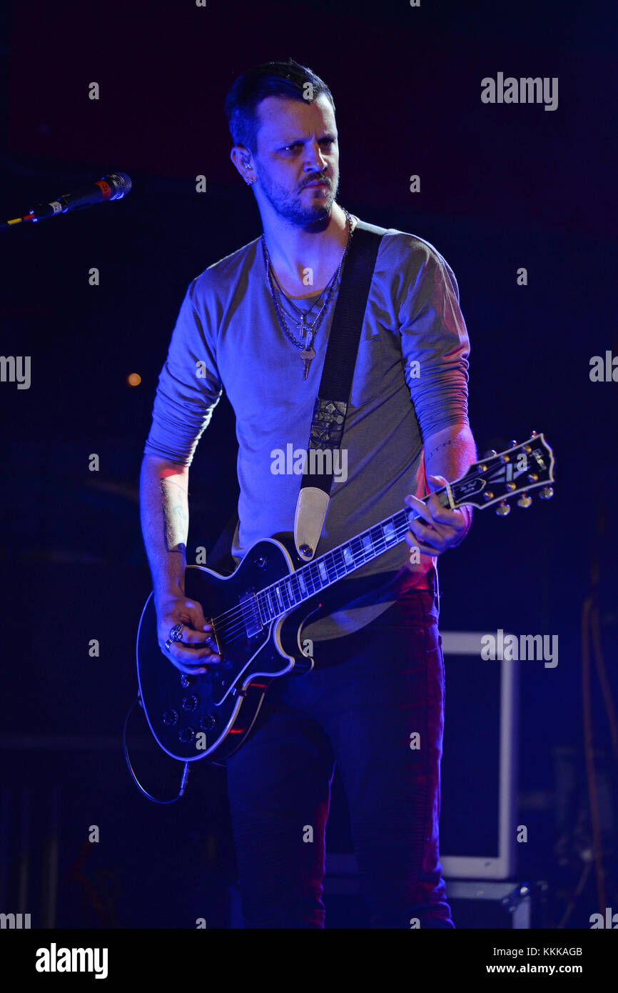 Collective soul us hi-res stock photography and images - Alamy