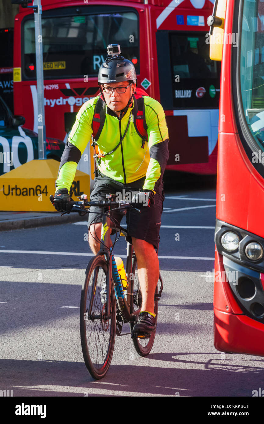 England, London, Cyclist Commuting to Work Stock Photo - Alamy