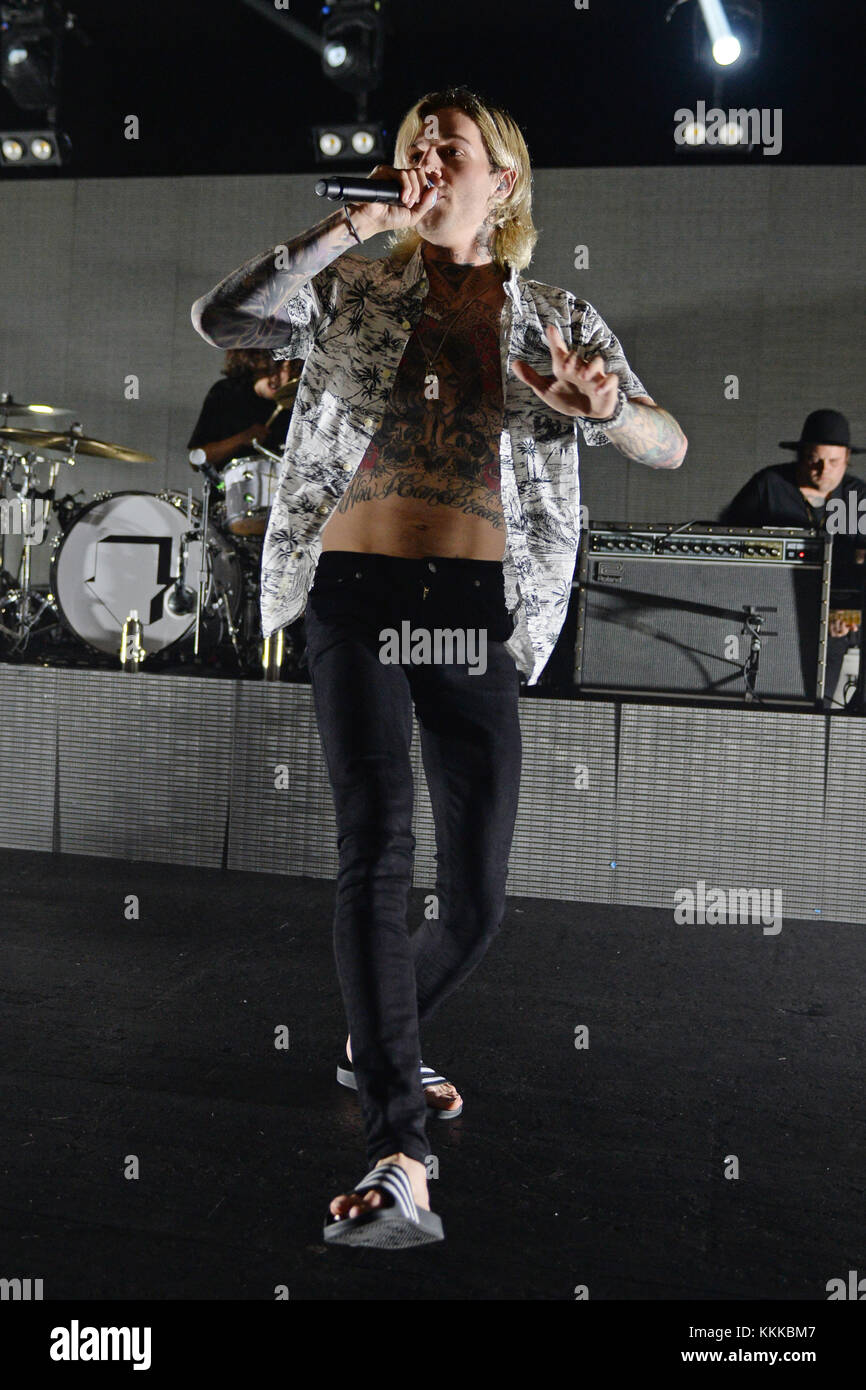 MIAMI BEACH FL - SEPTEMBER 22: Jesse Rutherford of The Neighbourhood ...