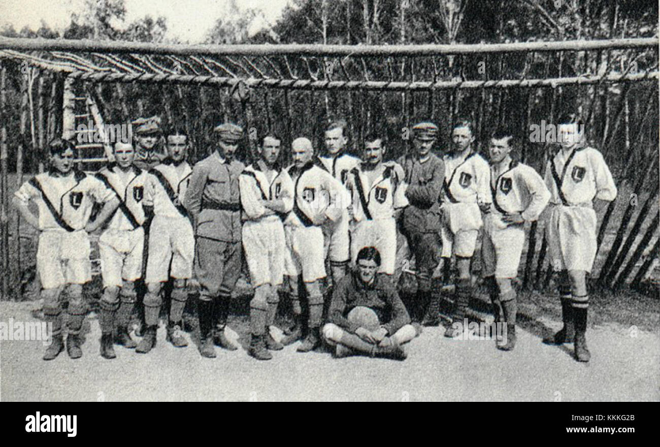 Wartime 1918 hi-res stock photography and images - Alamy