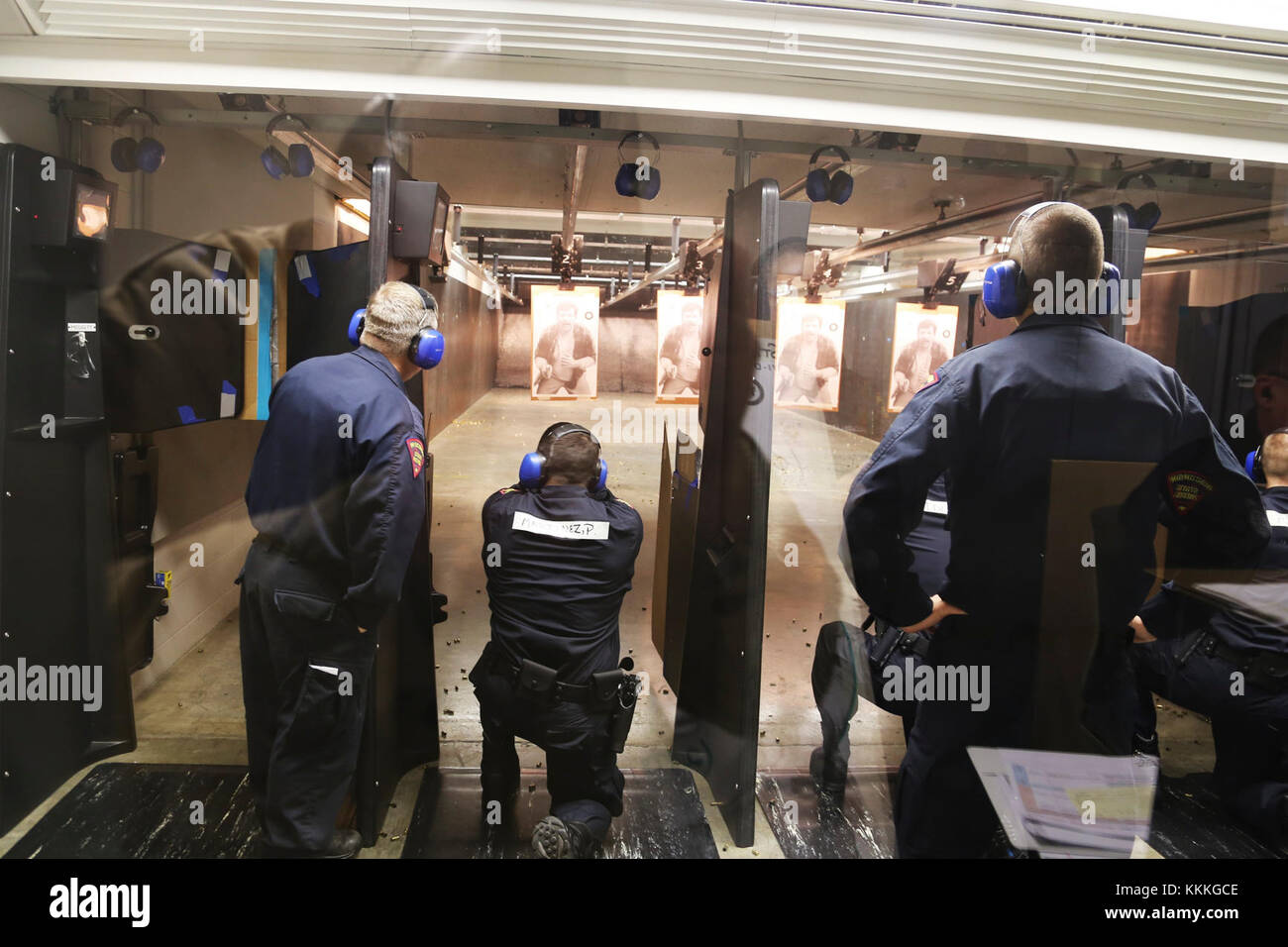 Cadets with the Wisconsin State Patrol Academy complete weapons ...