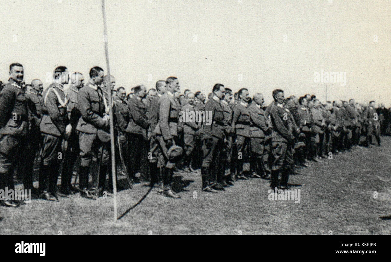 Sztab Legion%%C3%%B3w Polskich w czasie mszy polowej z okazji po%%C5 ...