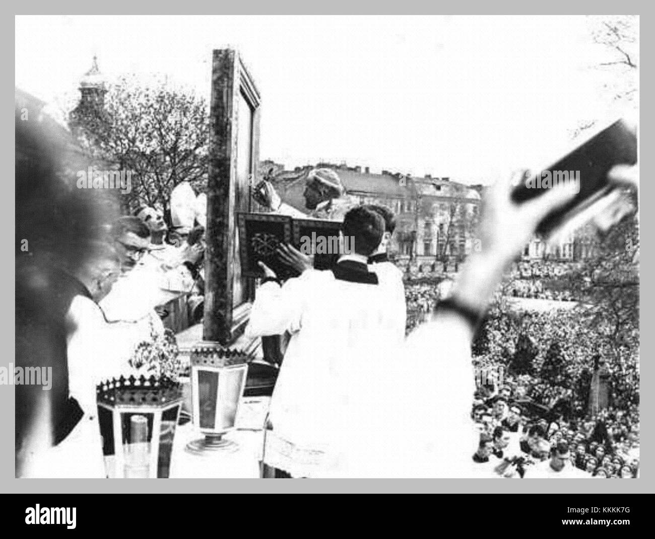 'Matka Boza Swietojanska Koronacja' refers to the coronation of the ...