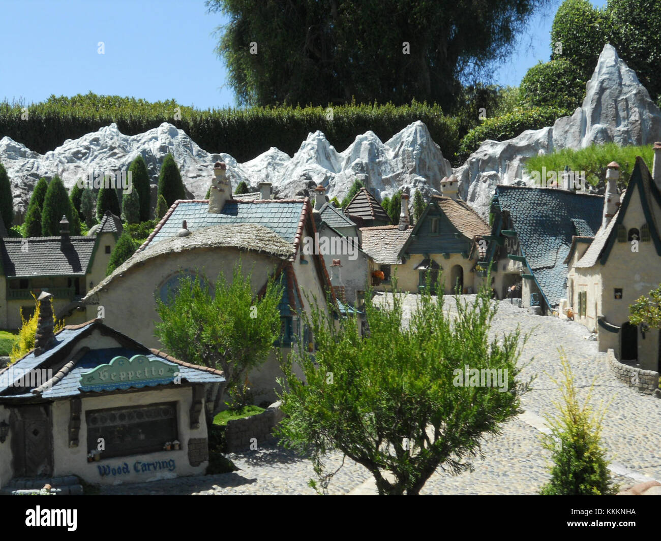 Pinocchios hi-res stock photography and images - Alamy
