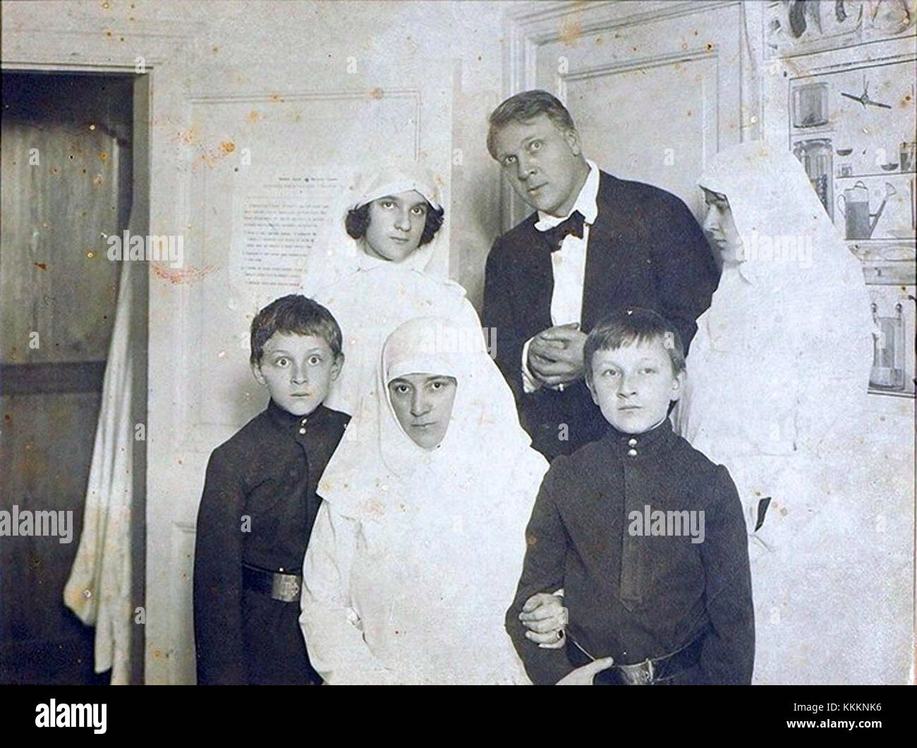 The photograph depicts famous Russian opera singer Feodor Chaliapin and ...