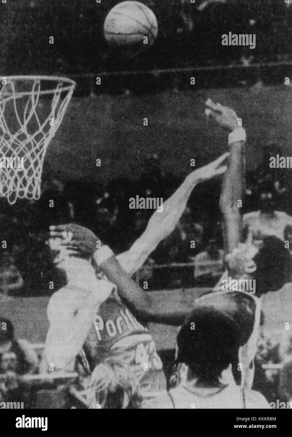 Bill Smith and Elmore Smith were prominent basketball players in the ...