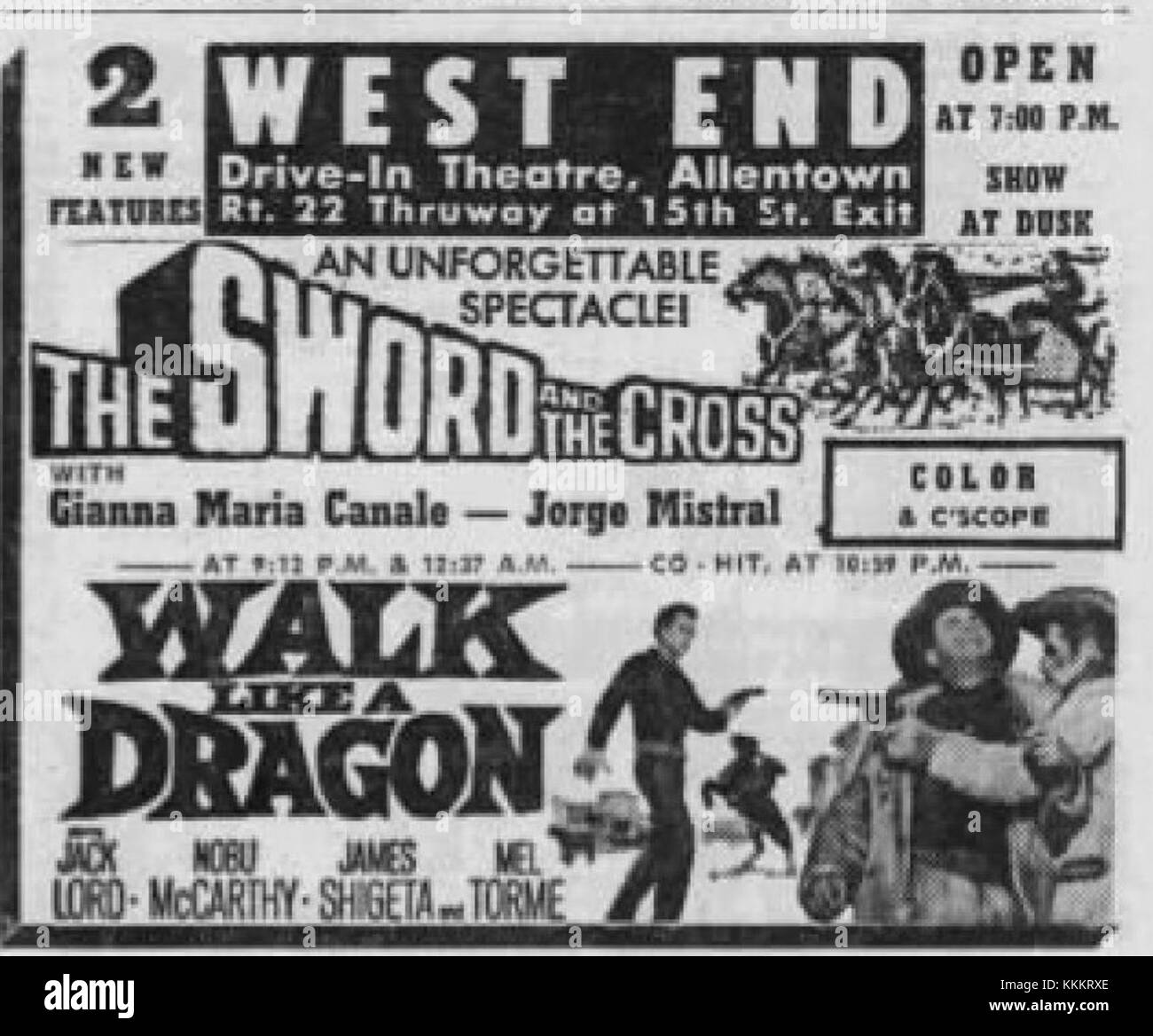 Drive in movie theater 1960s hi-res stock photography and images - Alamy