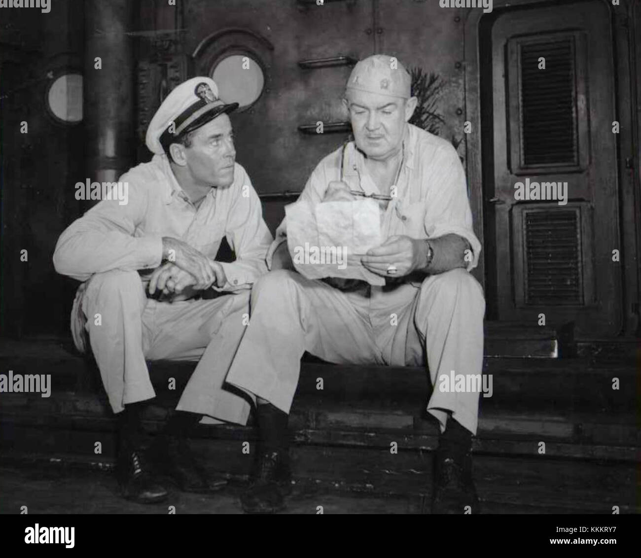 Naval officer 1950 hi-res stock photography and images - Alamy