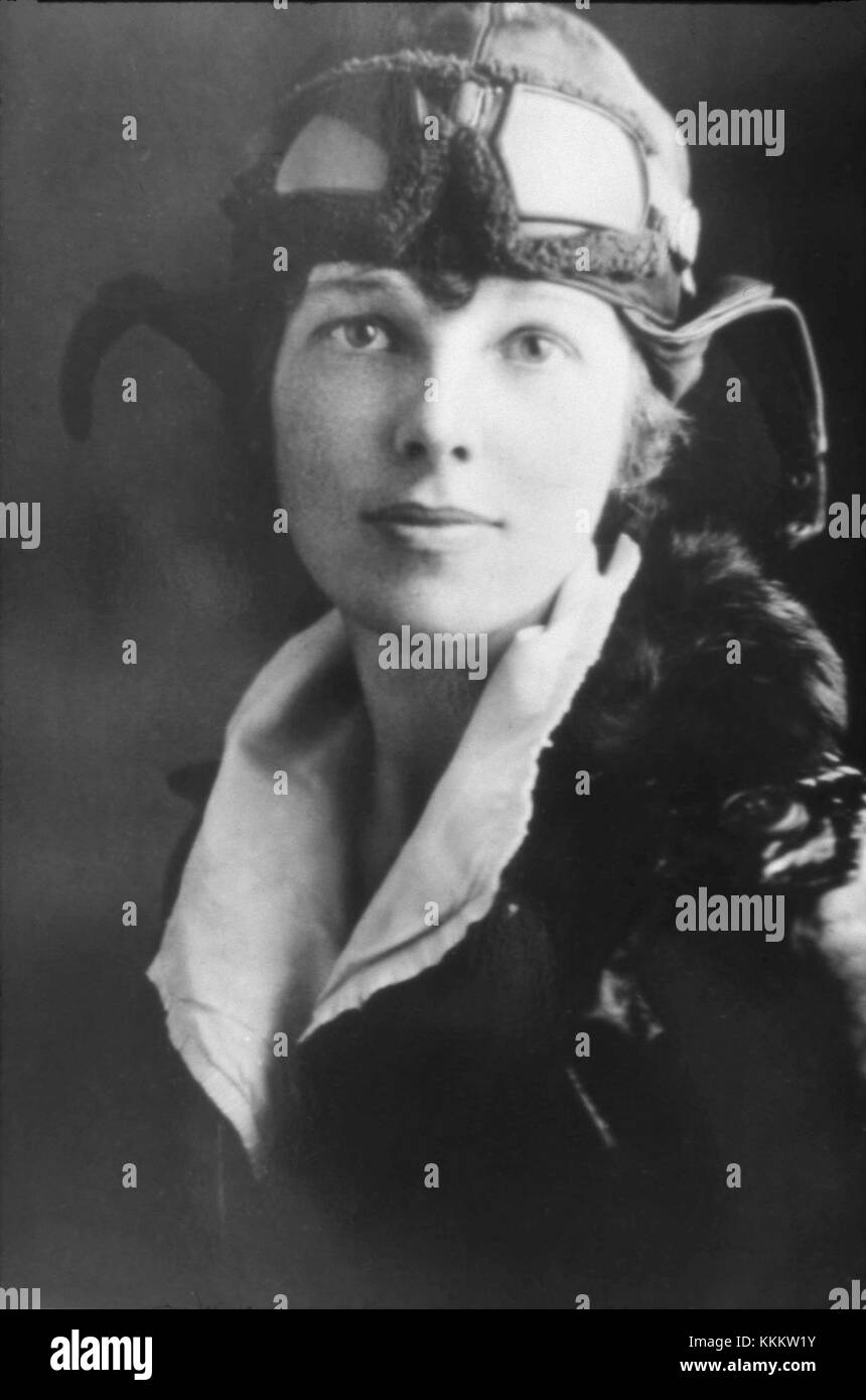 Aviation pioneers attire Black and White Stock Photos & Images - Alamy