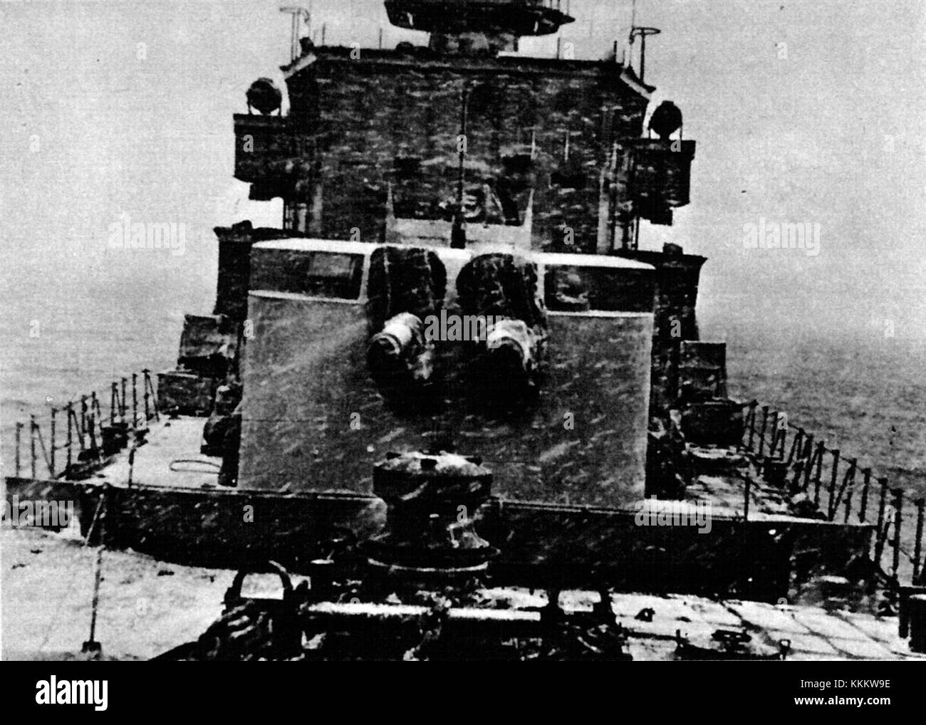 The Polski niszczyciel proj.30-bis dziob refers to a Polish destroyer ...