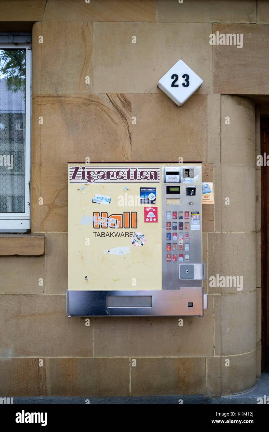 Cigarette vending machine in Mannheim, Germany Stock Photo - Alamy
