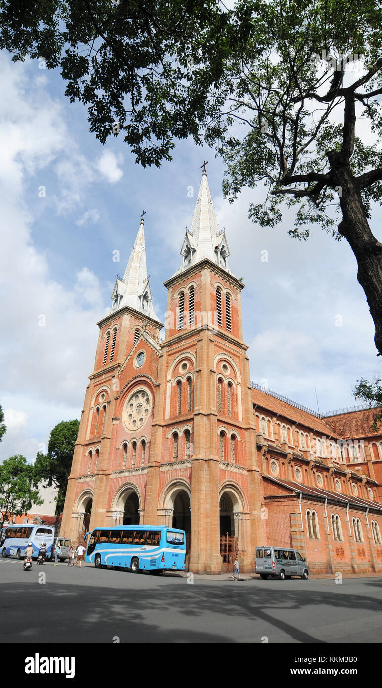 Nha tho duc ba hi-res stock photography and images - Alamy