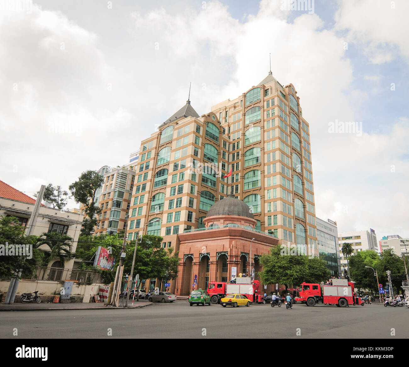 SAIGON, VIETNAM - MAY 28, 2015. Vehicles on treet in Saigon downtown ...