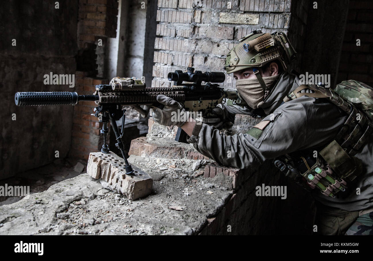 Marksman accuracy hi-res stock photography and images - Alamy