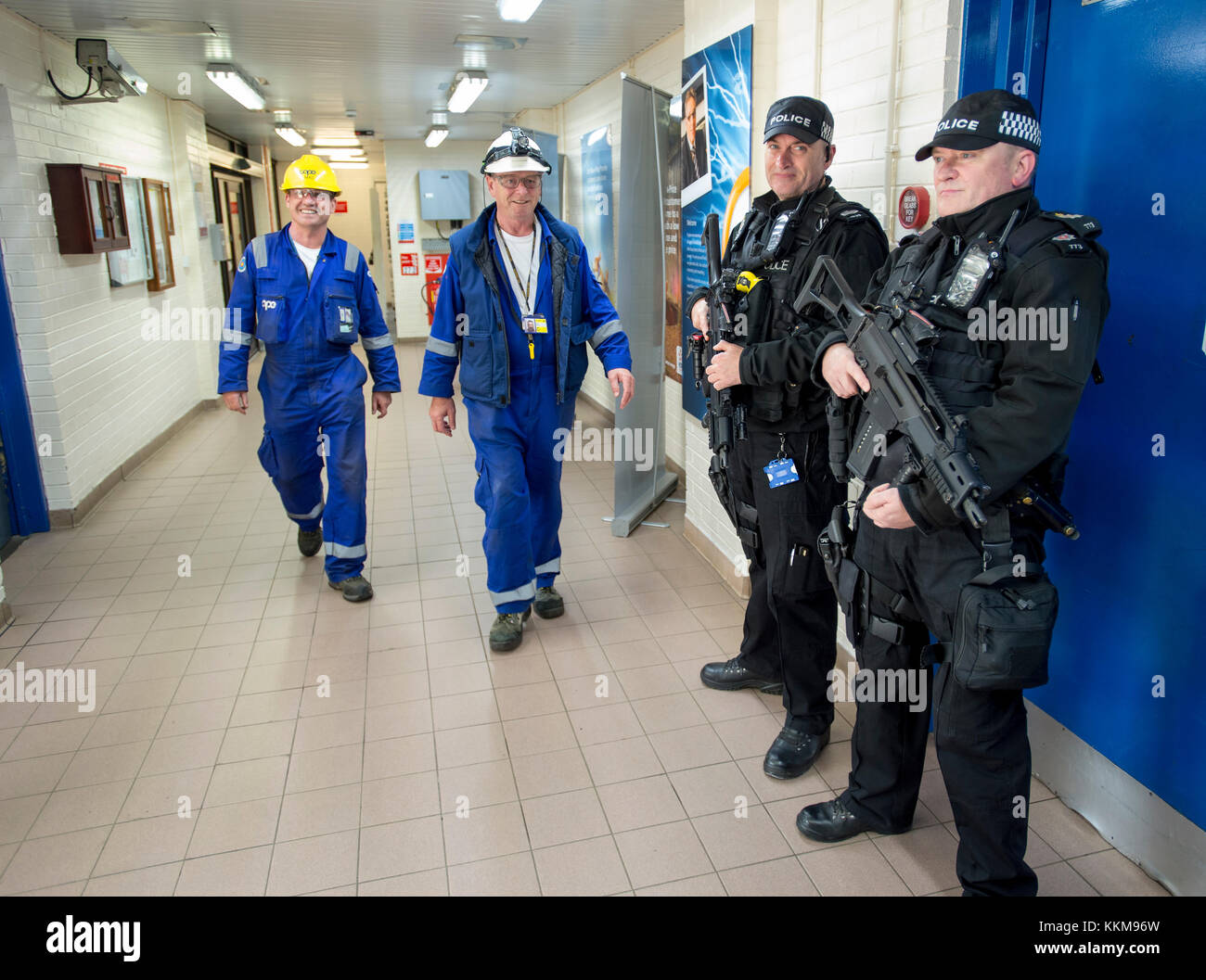 Armed police officers in Hunterston B Nuclear Power station, West ...
