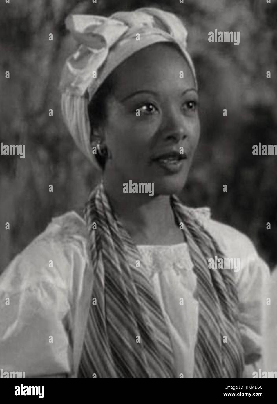 Theresa Harris appears in the trailer for the 1943 film 'I Walked with ...