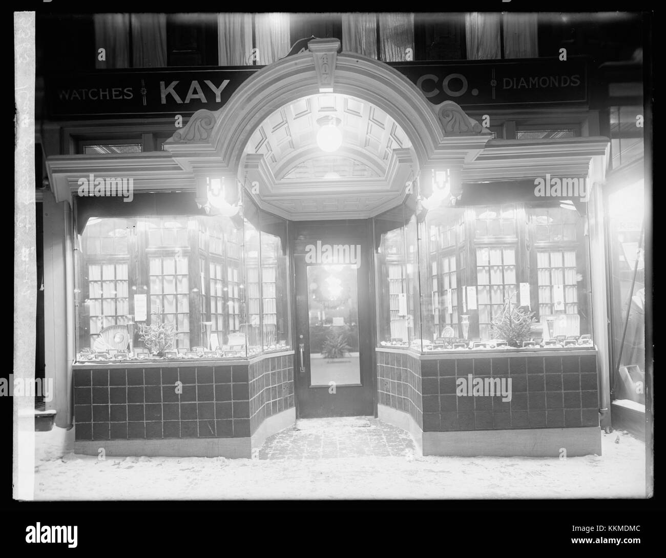 Kay Jewelry Co. is a renowned American jewelry brand, known for its ...