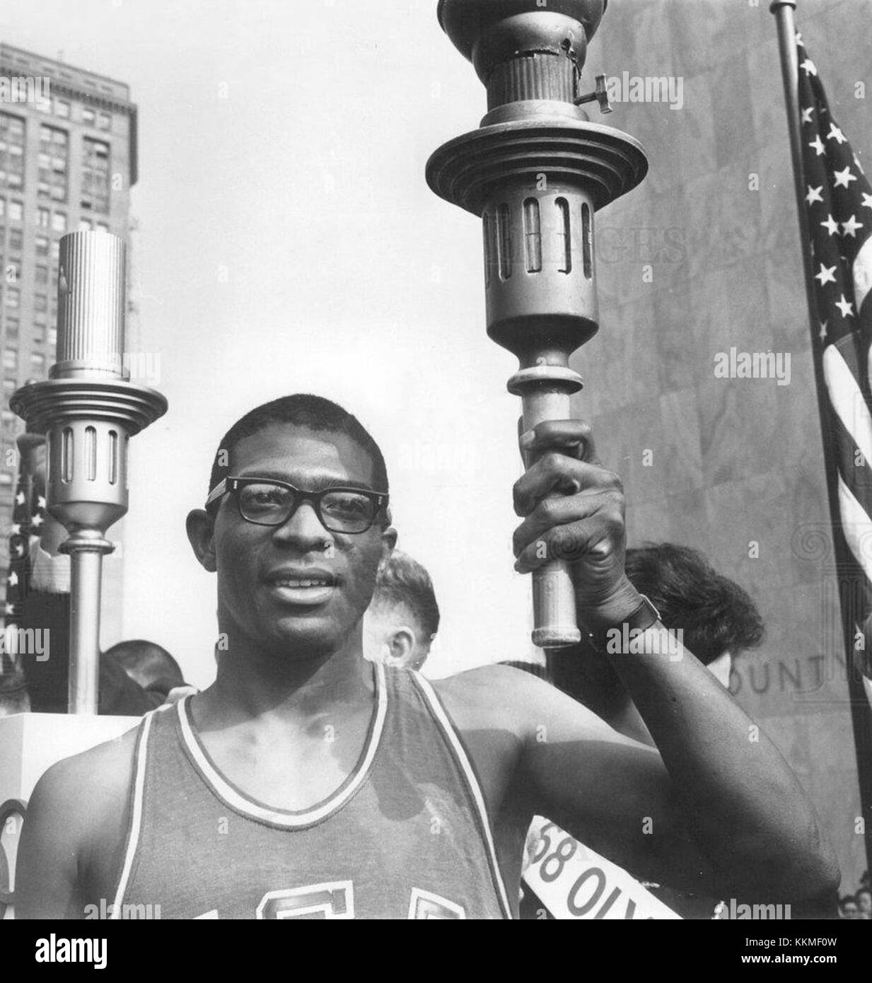 1960s track field athlete hi-res stock photography and images - Alamy