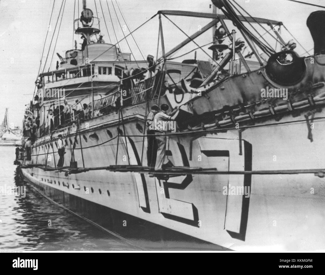 DD-127 is a designation for a U.S. Navy destroyer ship, likely part of ...