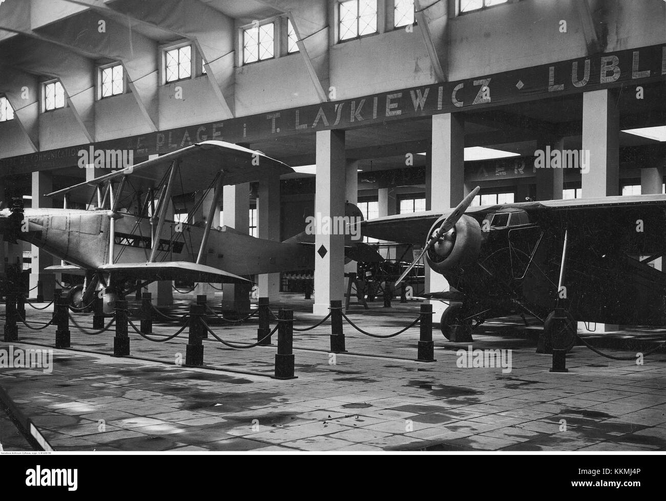 Early military aircraft hi-res stock photography and images - Alamy