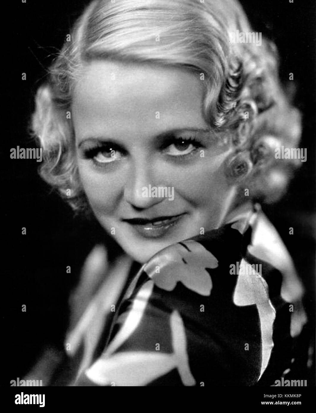 Wynne Gibson was a popular actress in the 1930s, known for her roles in ...