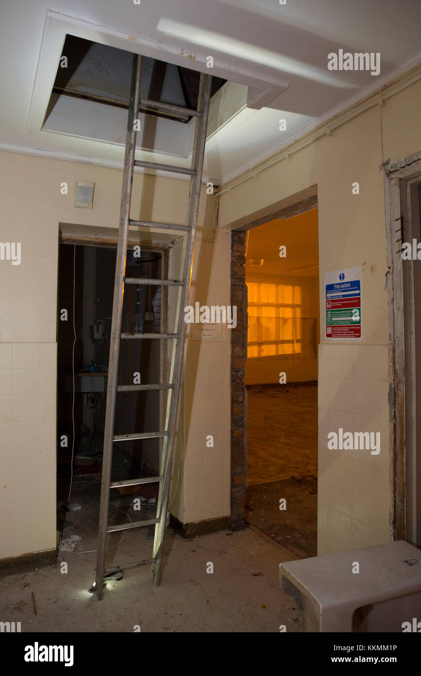 Abandoned building. Glasgow Stock Photo - Alamy