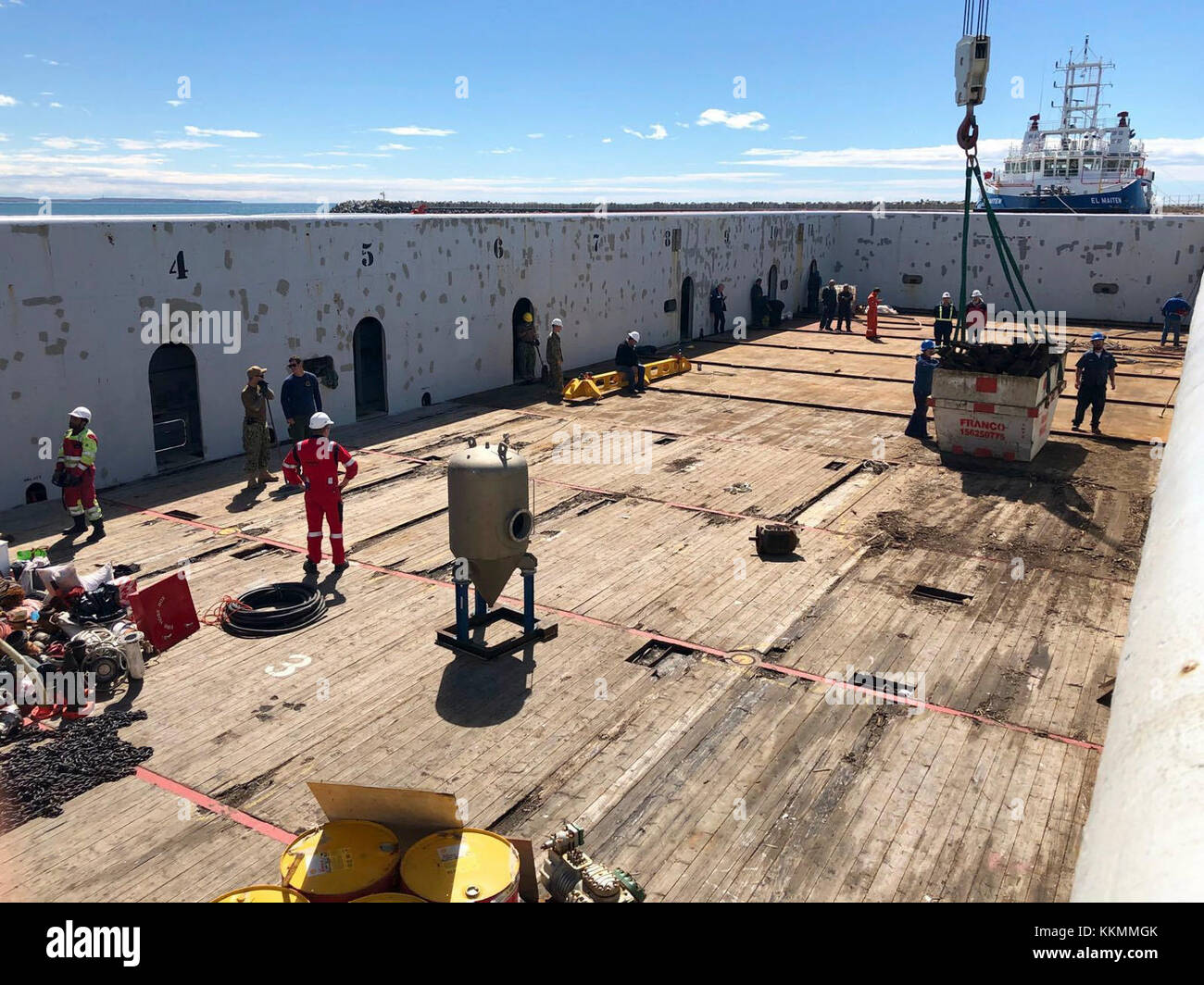 COMODORO RIVADAVIA, Argentina (Nov. 22, 2017) Undersea Rescue Command ...