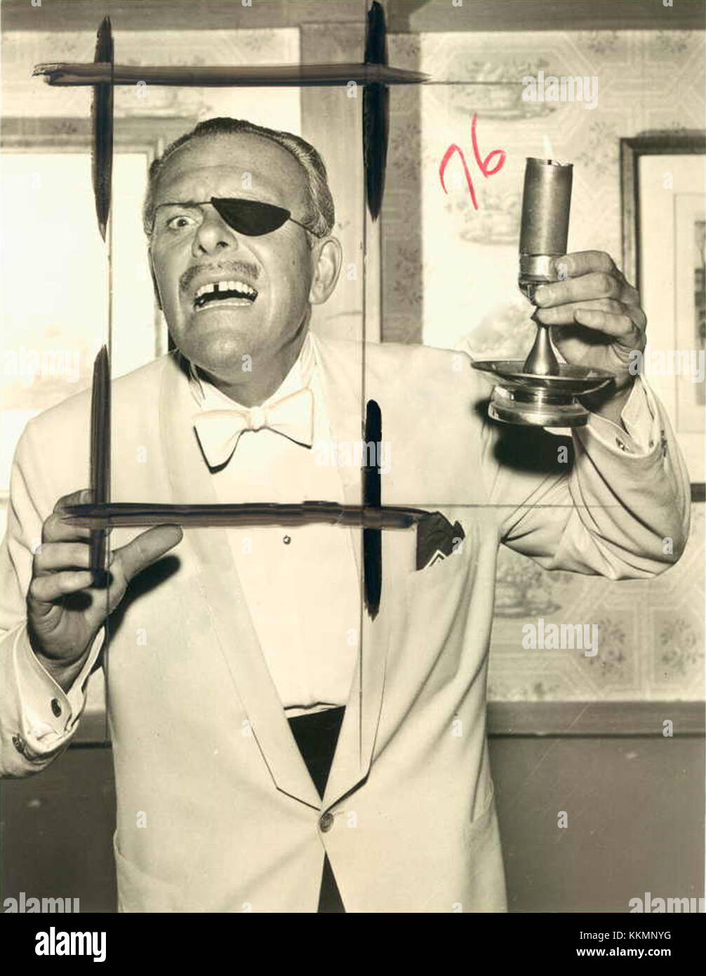 Terry thomas actor hi-res stock photography and images - Alamy