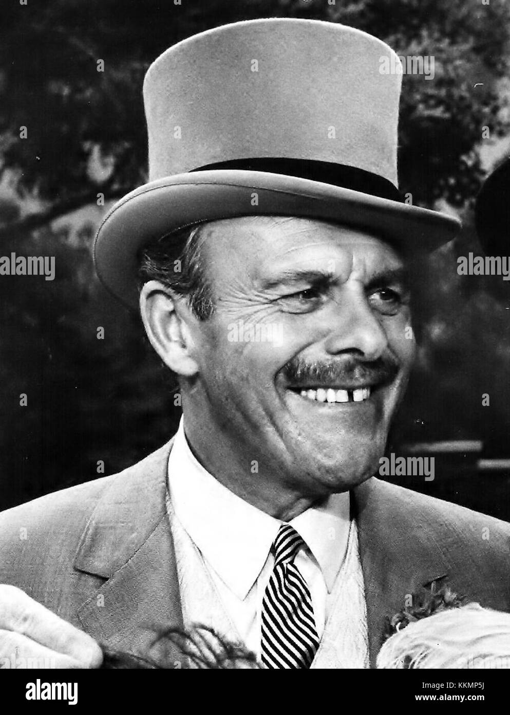 Terry thomas actor hi-res stock photography and images - Alamy