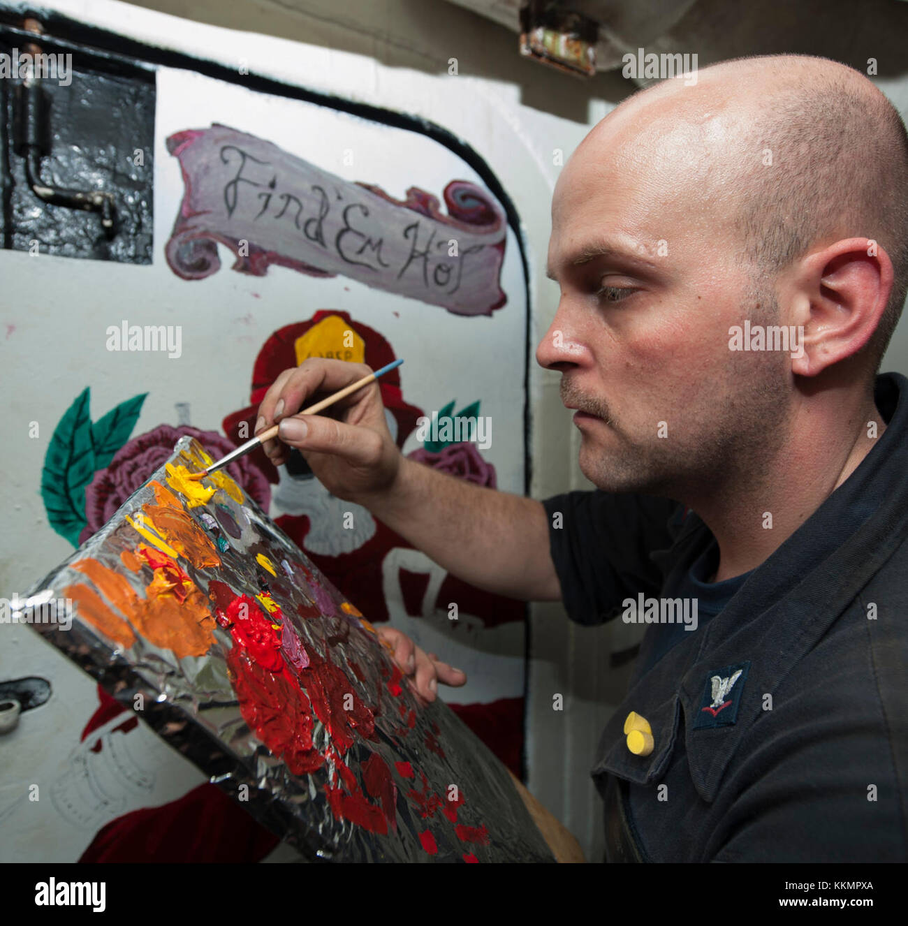 Dc damage controlman hi-res stock photography and images - Alamy