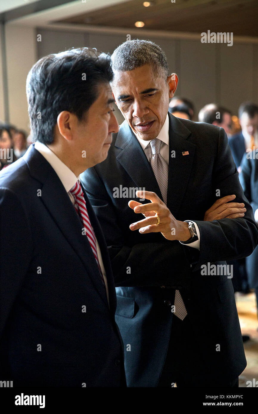 American working in asia hi-res stock photography and images - Alamy