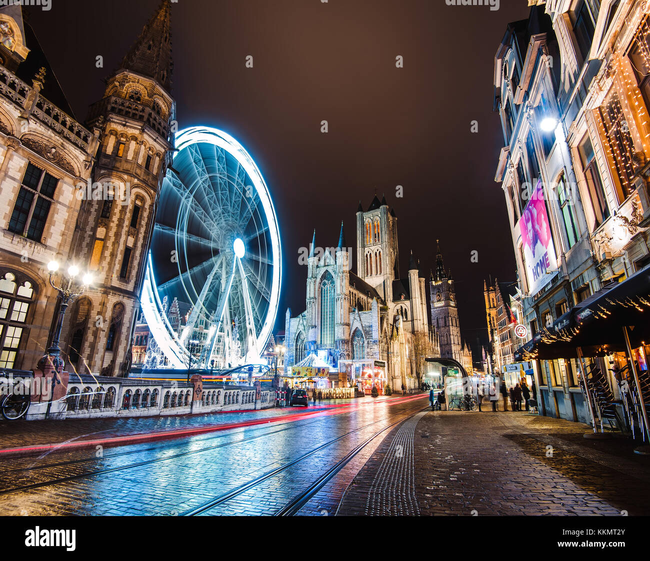 Ferris wheel cathedral fair hi-res stock photography and images - Alamy