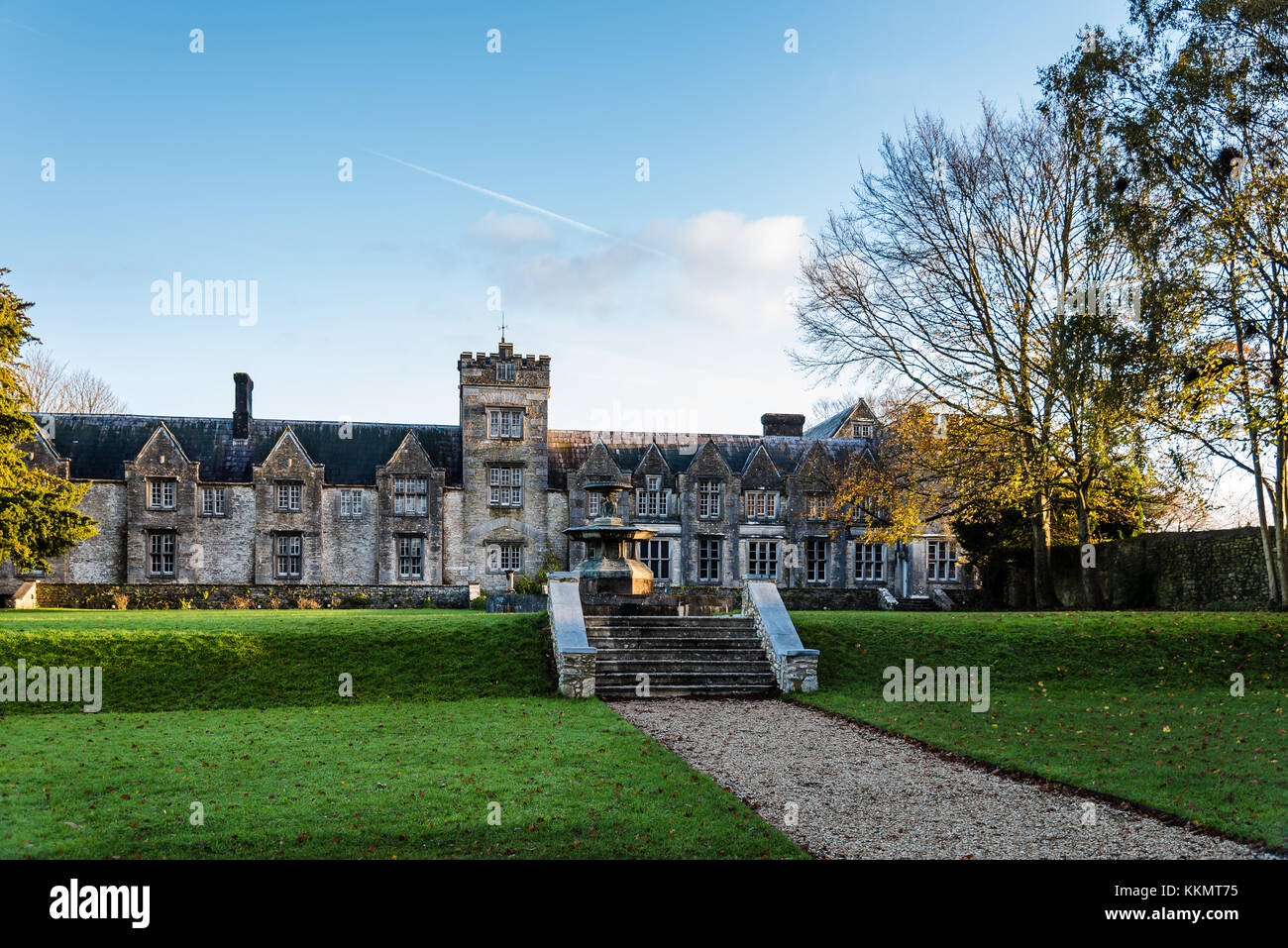 Castle of Mallow and gardens at sunrise Stock Photo - Alamy