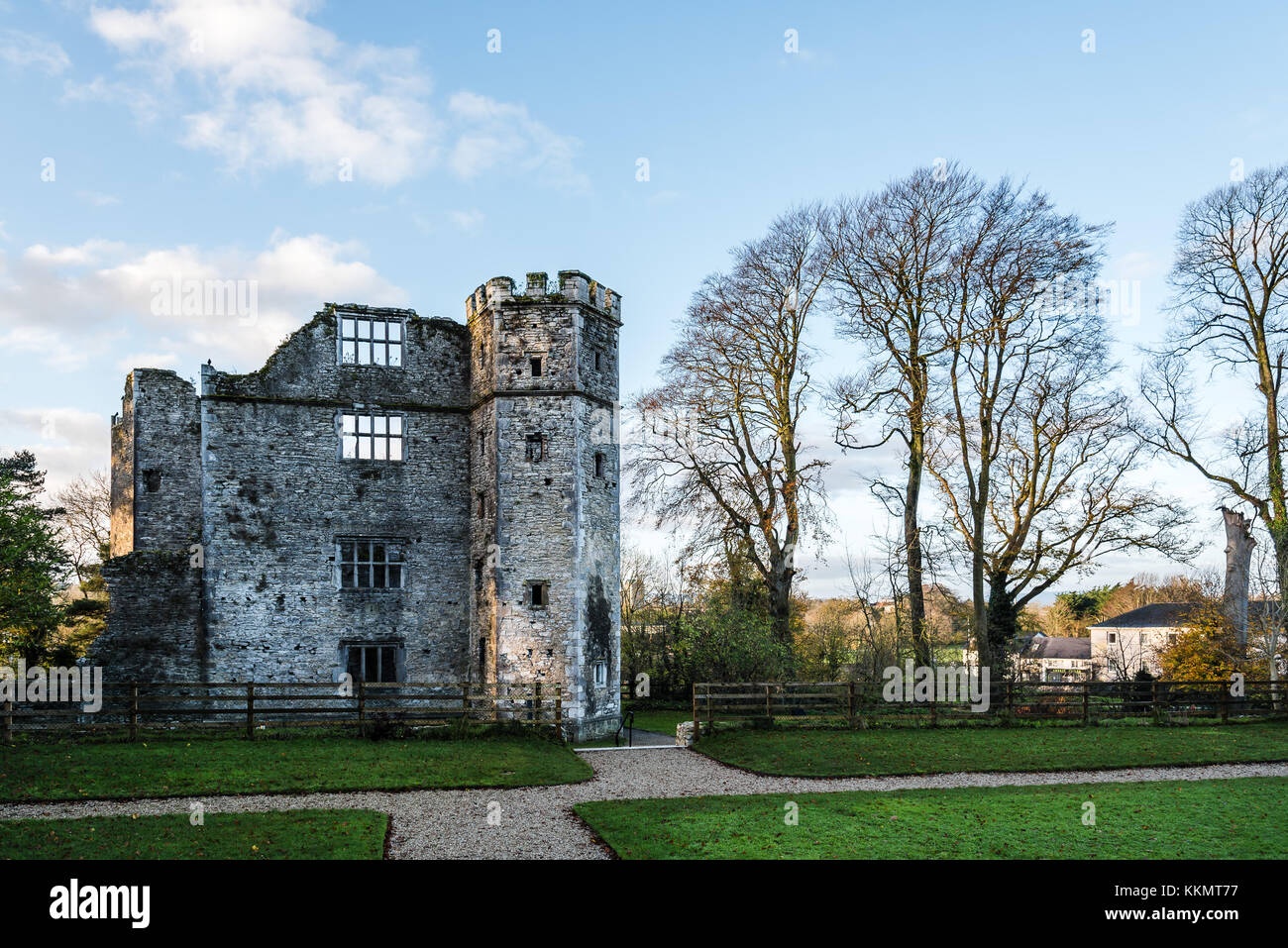 Mallow castle hi-res stock photography and images - Alamy