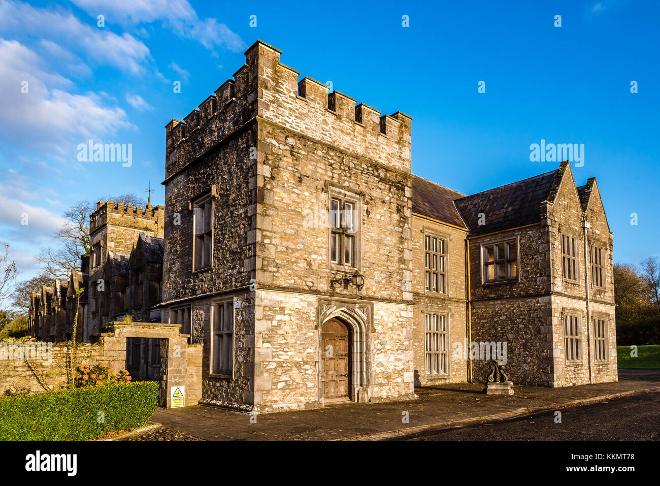 Castle of Mallow and gardens at sunrise Stock Photo - Alamy