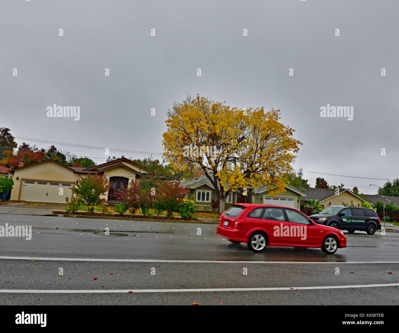 Colorful fall landscapes hi-res stock photography and images - Alamy