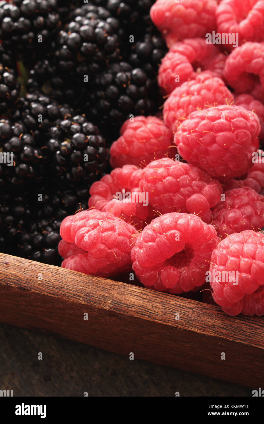 blackberries and raspberries Stock Photo - Alamy