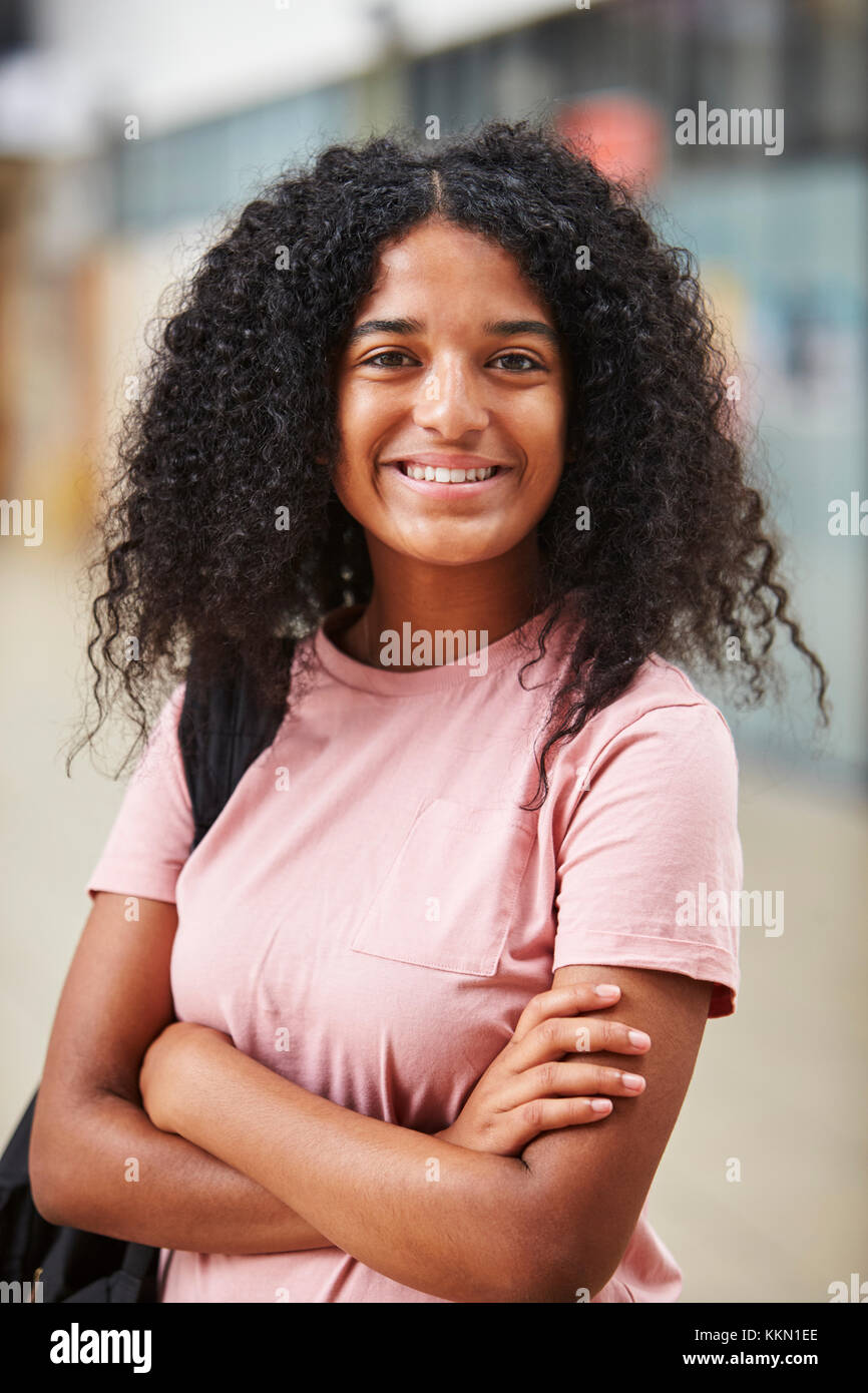 Asian teen girl student hi-res stock photography and images - Alamy