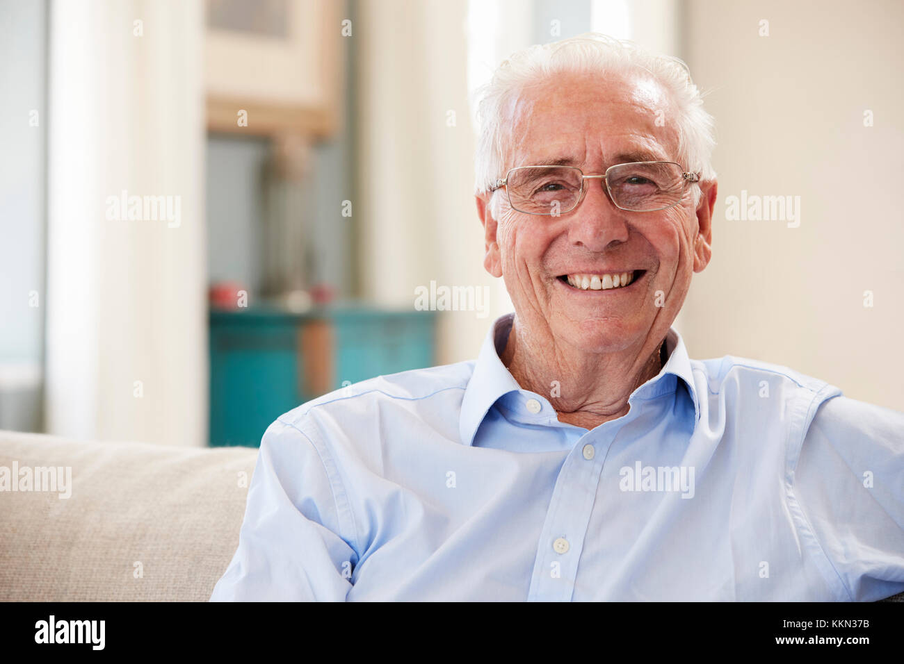 Senior man eighties hi-res stock photography and images - Alamy