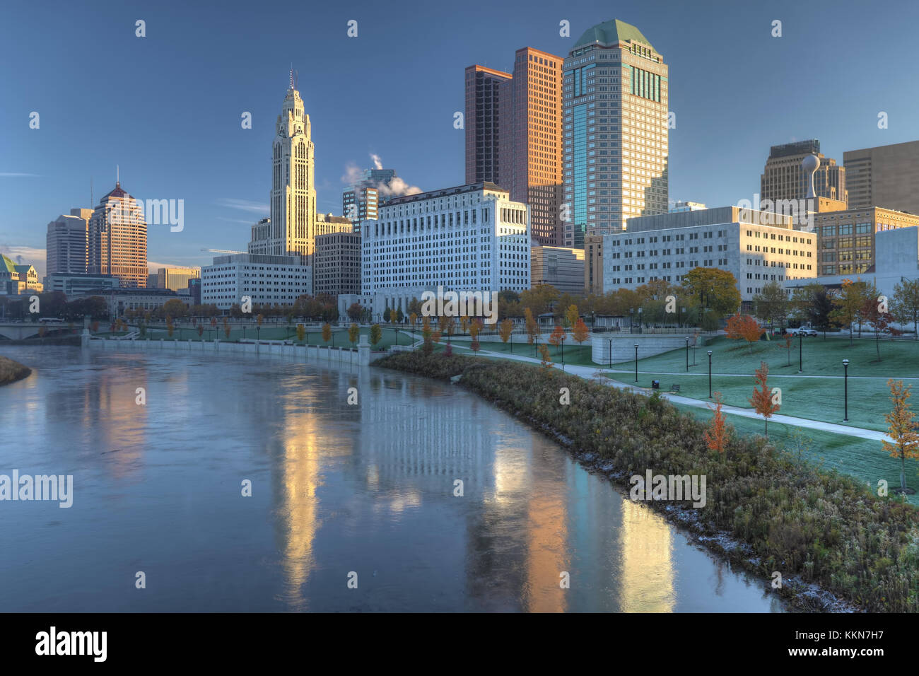 The Columbus, Ohio skyline on a beautiful day Stock Photo - Alamy