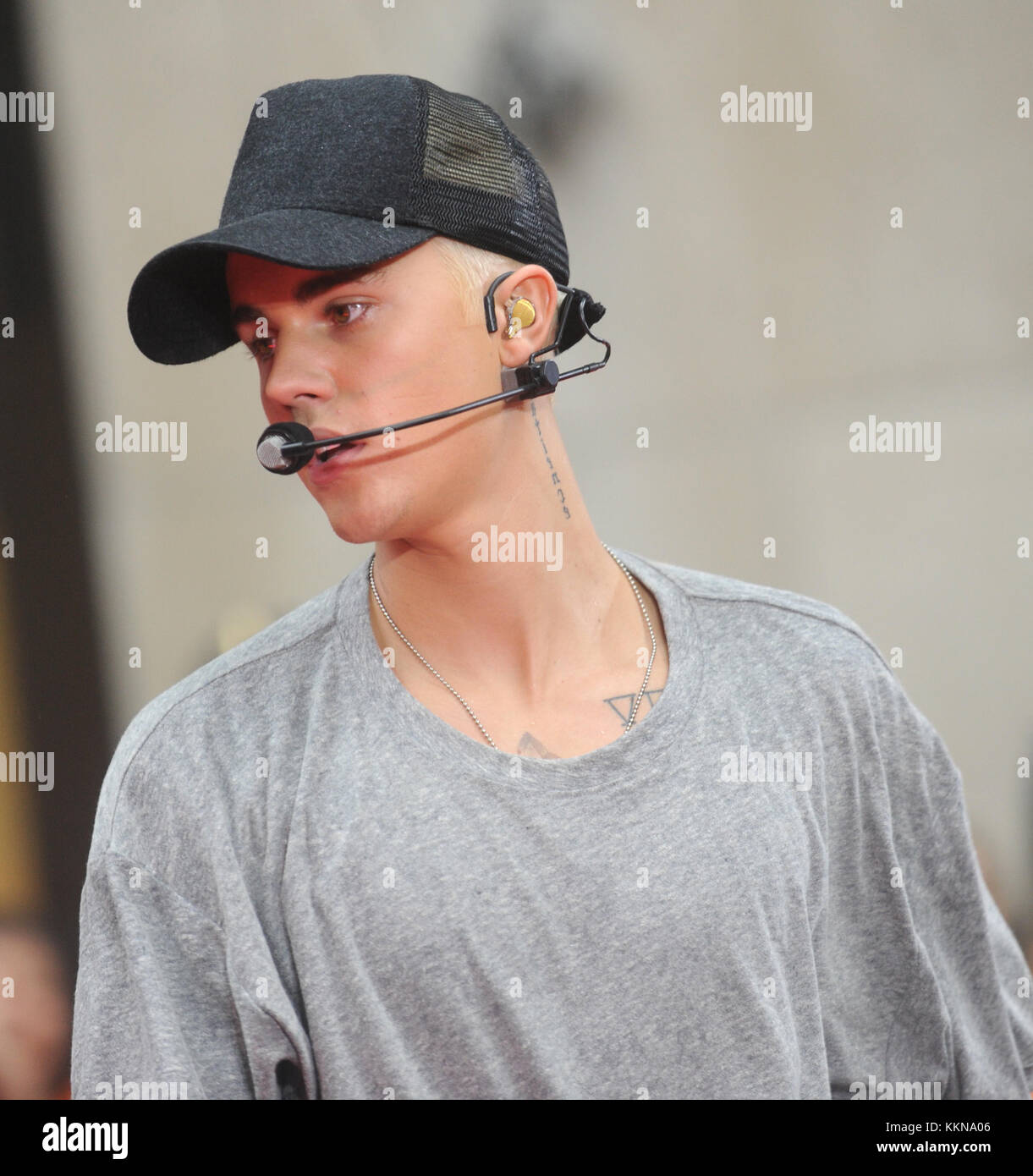 NEW YORK, NY - SEPTEMBER 10: Justin Beiber performs on NBC's 'Today'at ...