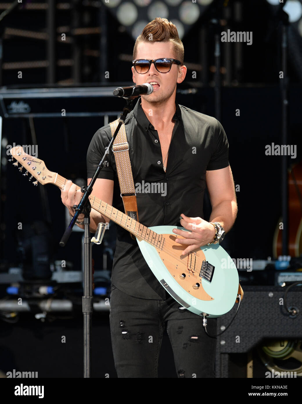 WASHINGTON DC - AUGUST 28: Chase Bryant performs at Jiffy Lube Live on ...
