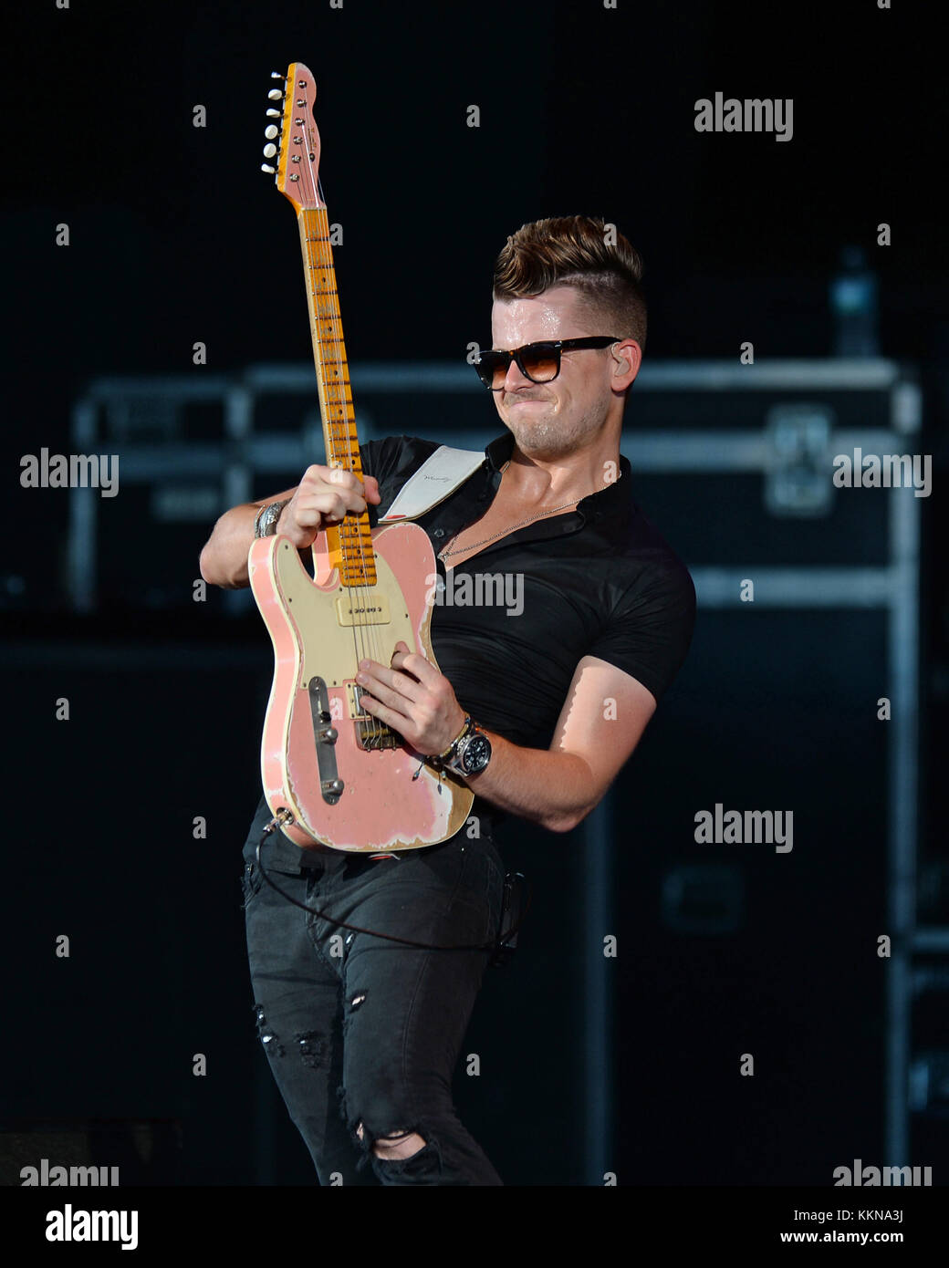 WASHINGTON DC - AUGUST 28: Chase Bryant performs at Jiffy Lube Live on ...